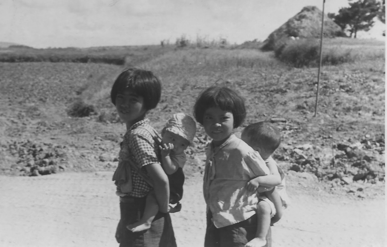 Rare U.S. Photos of Civilians from the Battle of Okinawa | liuchiuan